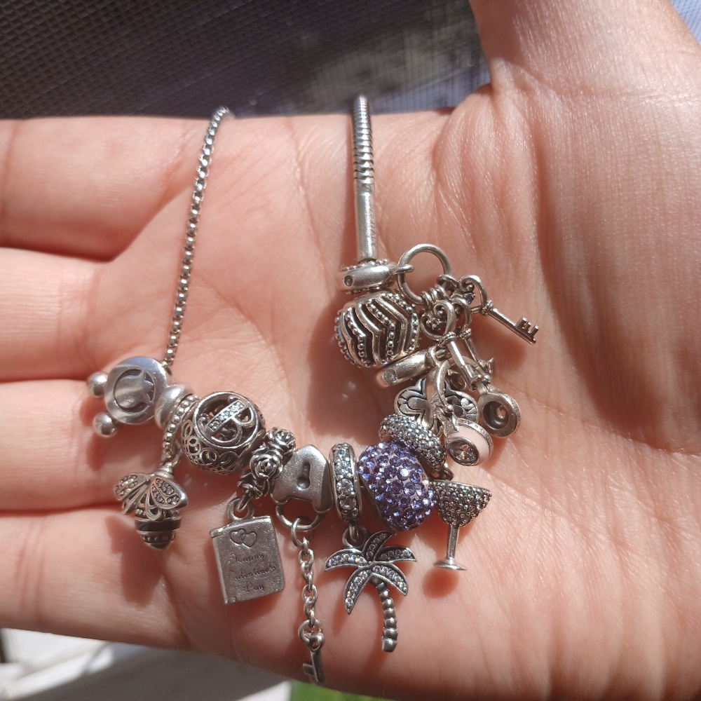 Adjustable Pandora Bracelet W Charms - Gem